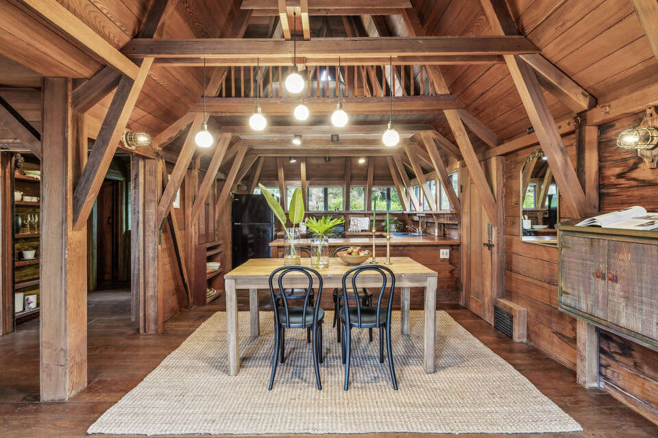 Bay Area architectural gem from celebrated designer asks $995K