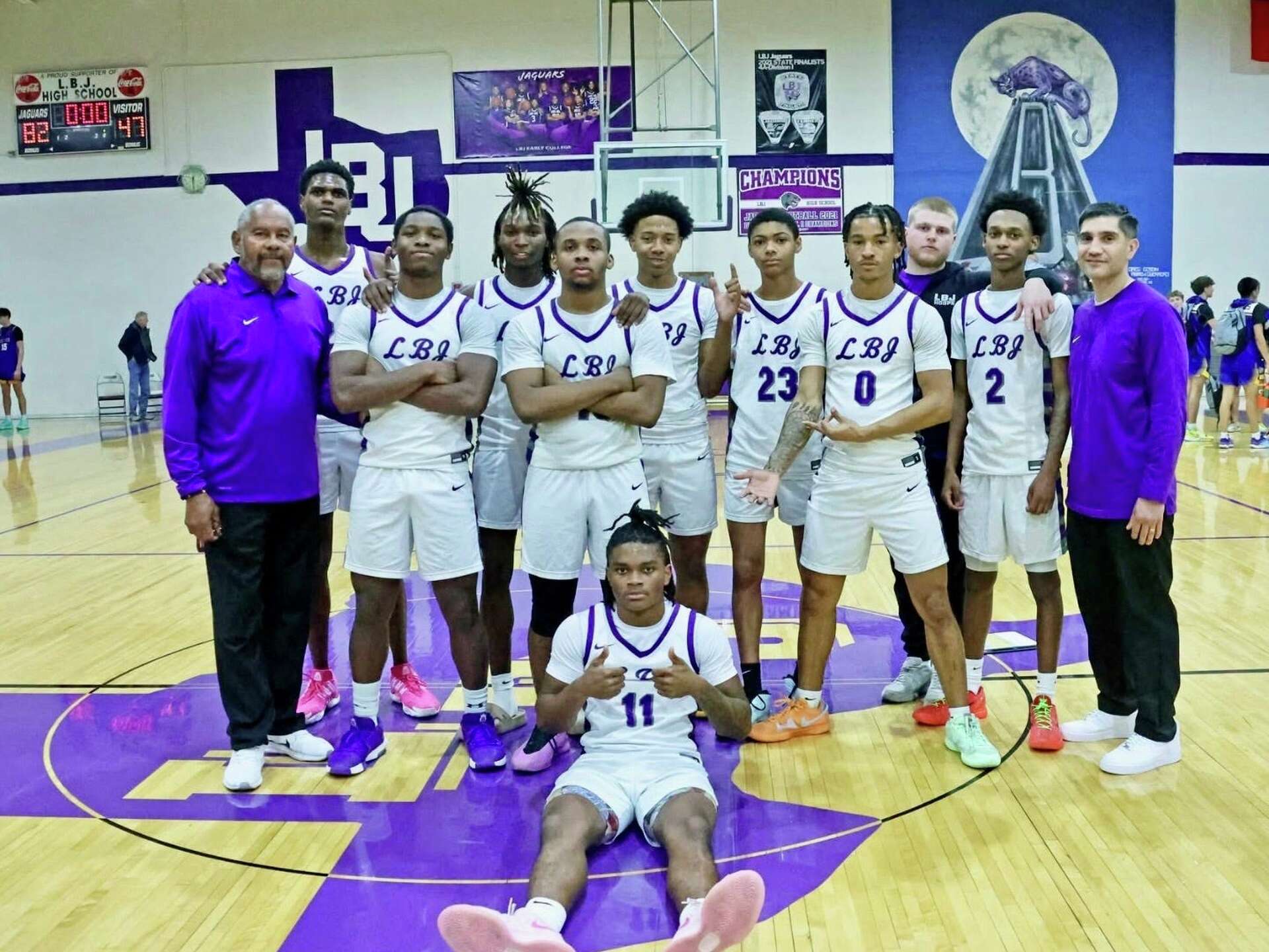 UIL boys basketball playoffs: LBJ off to Class 4A Division I semifinals