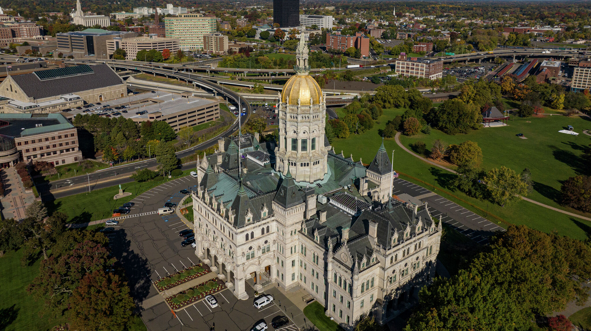 What's in Connecticut's new budget? Raises, fluoride, Medicaid