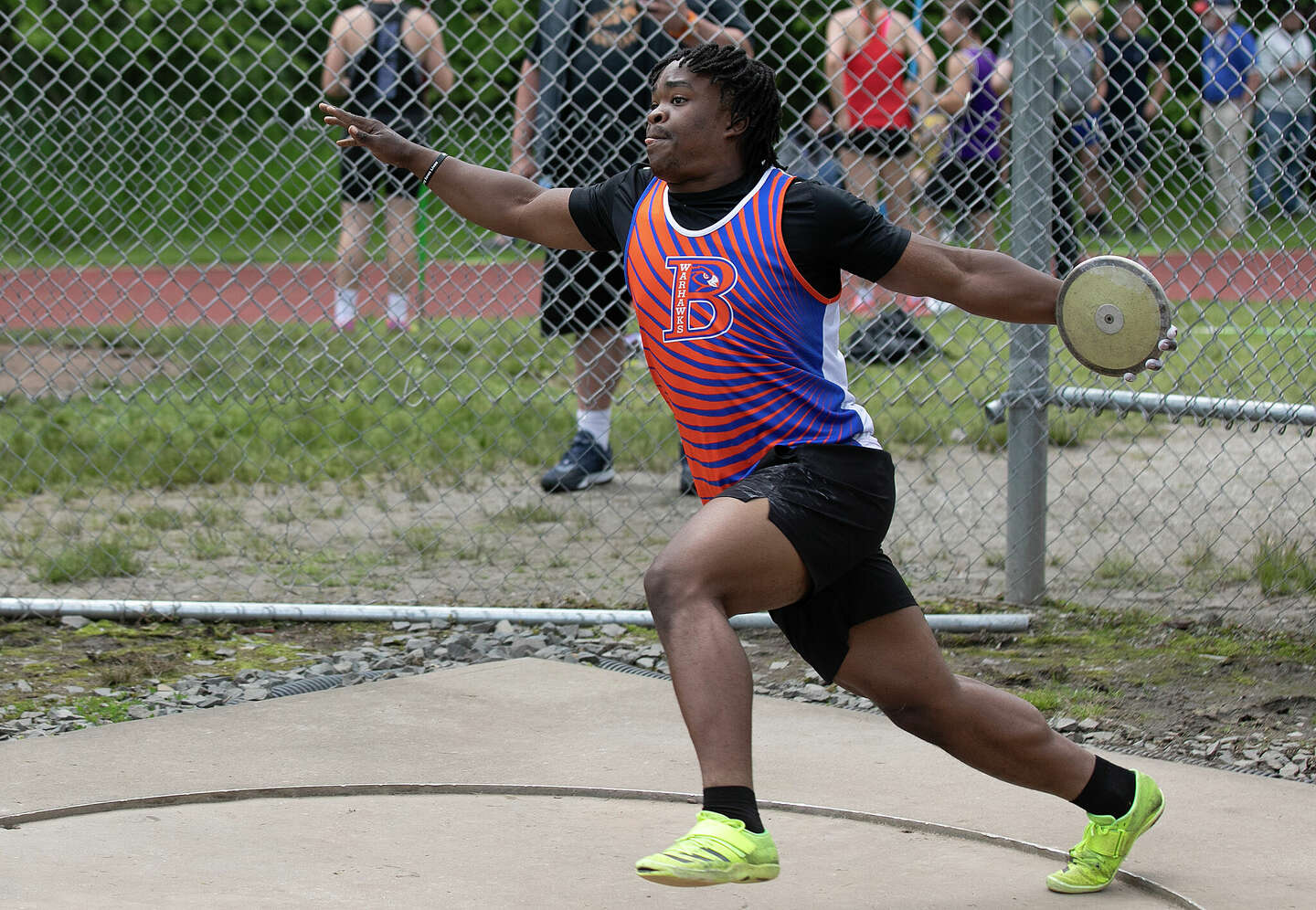 Bloomfield boys, Old Lyme girls defend CIAC Class S track titles