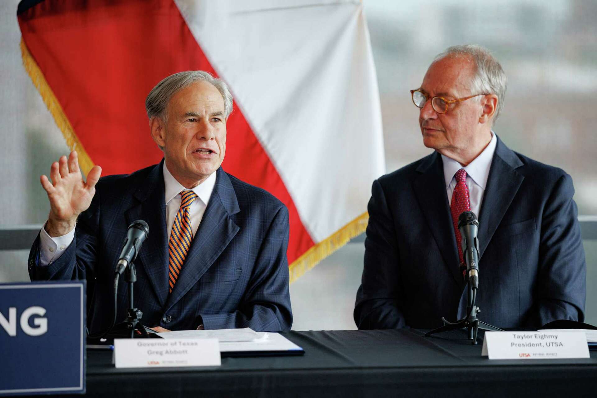 Abbott signs bill basing Texas Cyber Command in San Antonio
