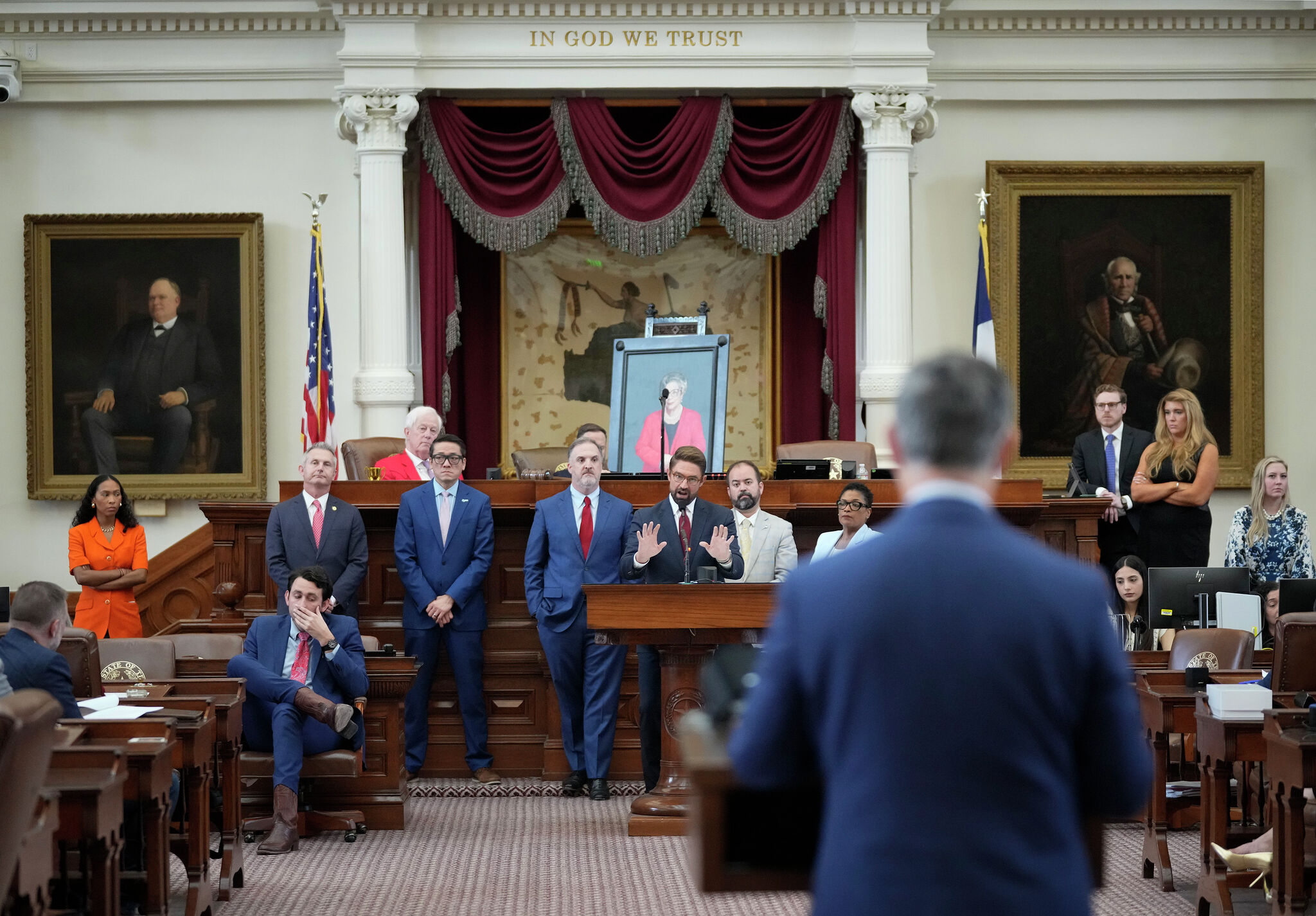 Texas jurist pay hike untangles pensions from lawmakers’ pay in future