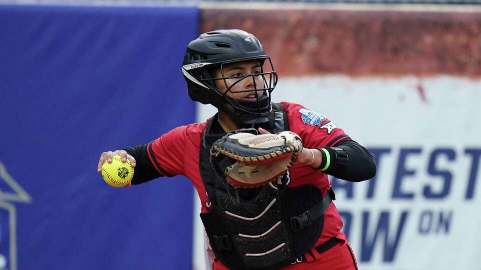 Softball College World Series: Which players are from Houston?