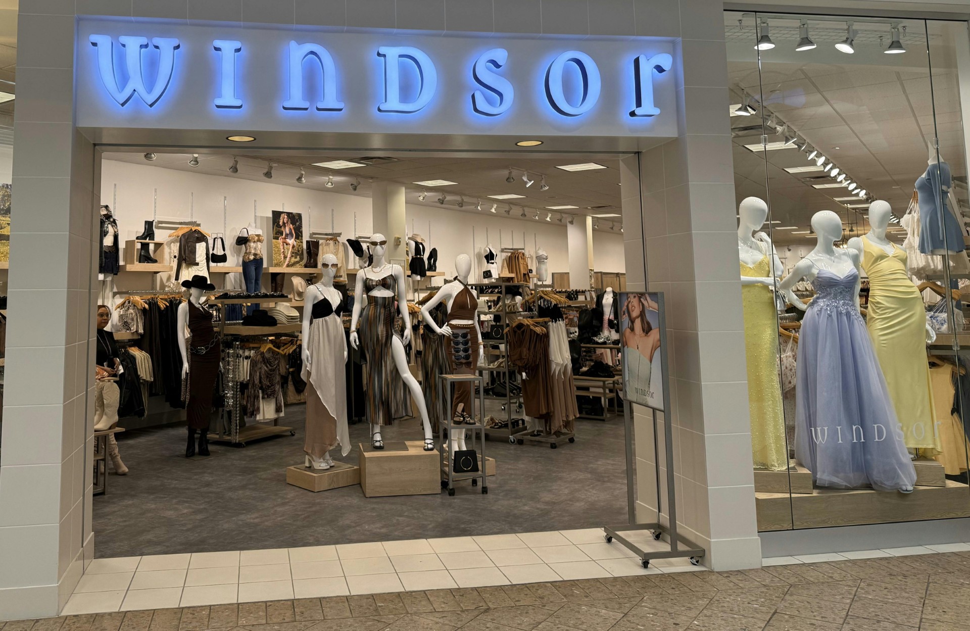 New stores at Westfarms mall in CT: Windsor, Zumiez, gorjana