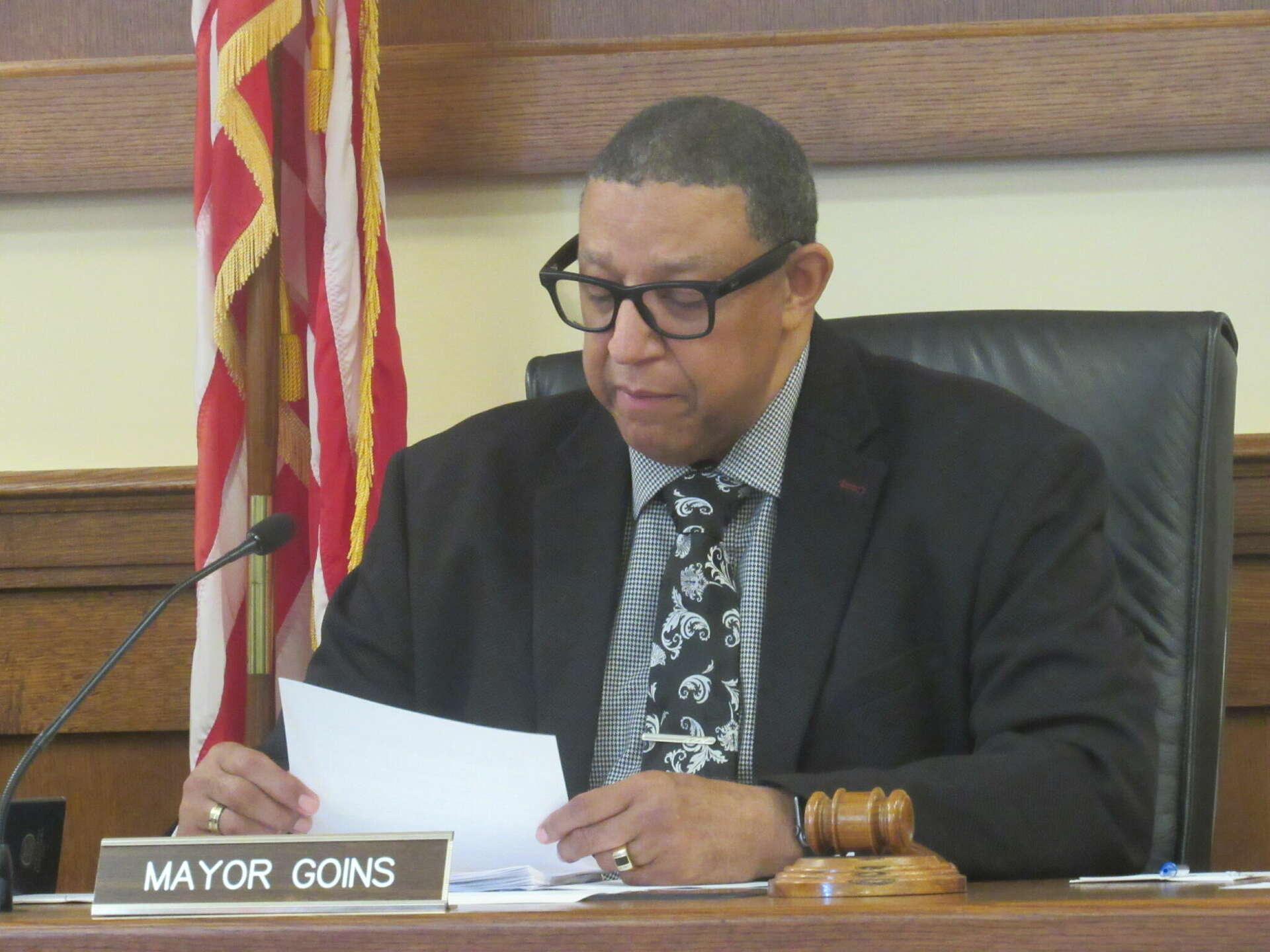 Alton considers replacing Illinois 1% grocery tax as state law ends