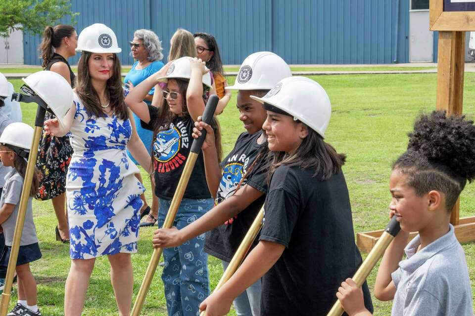 Burnett Bayland Park breaks ground on major transformation