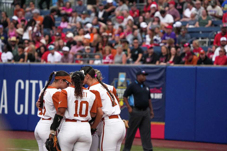 Texas vs Texas Tech softball Game 2 score: Live updates