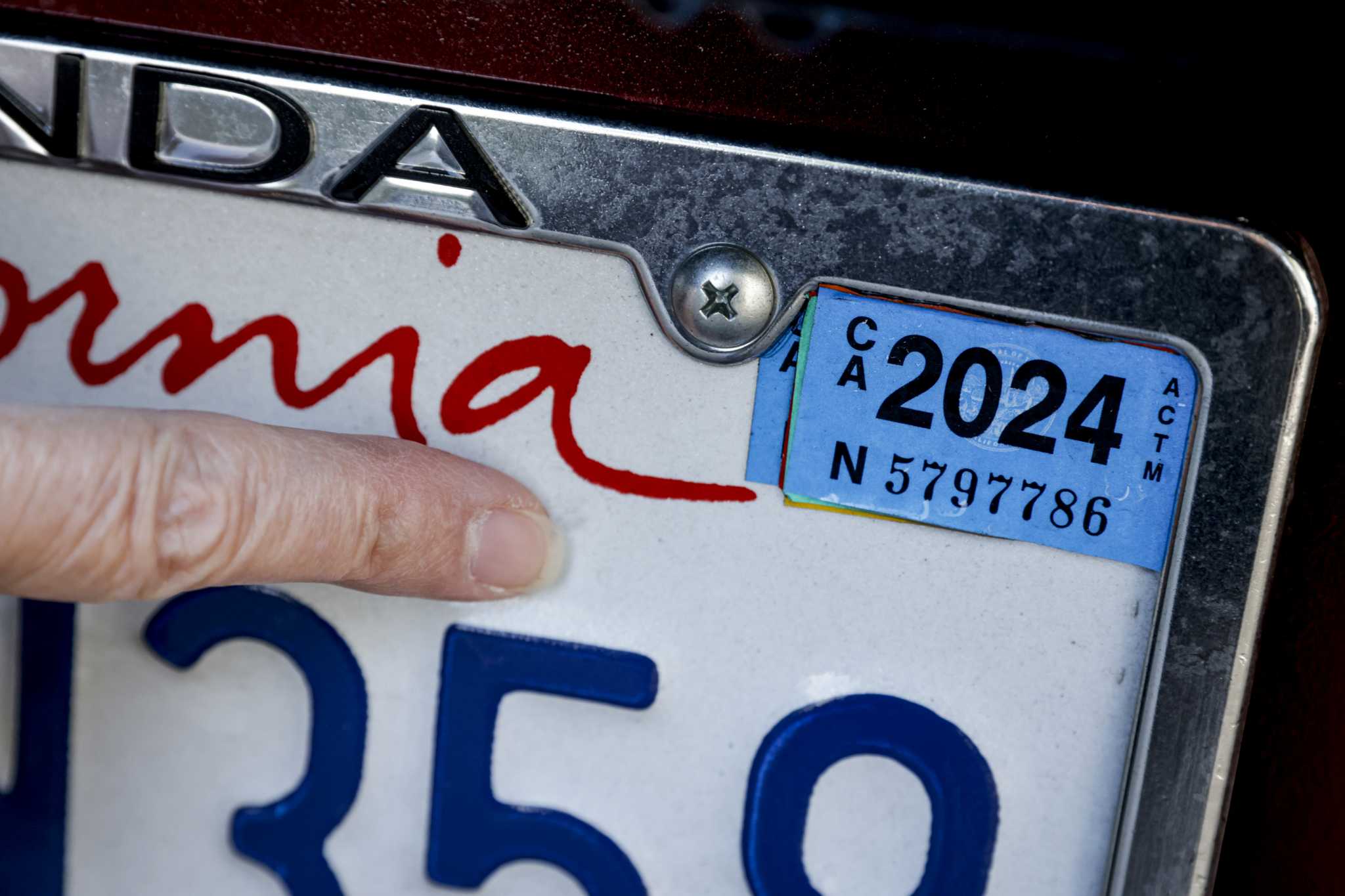 California DMV warns of fraudulent ads offering registration discounts