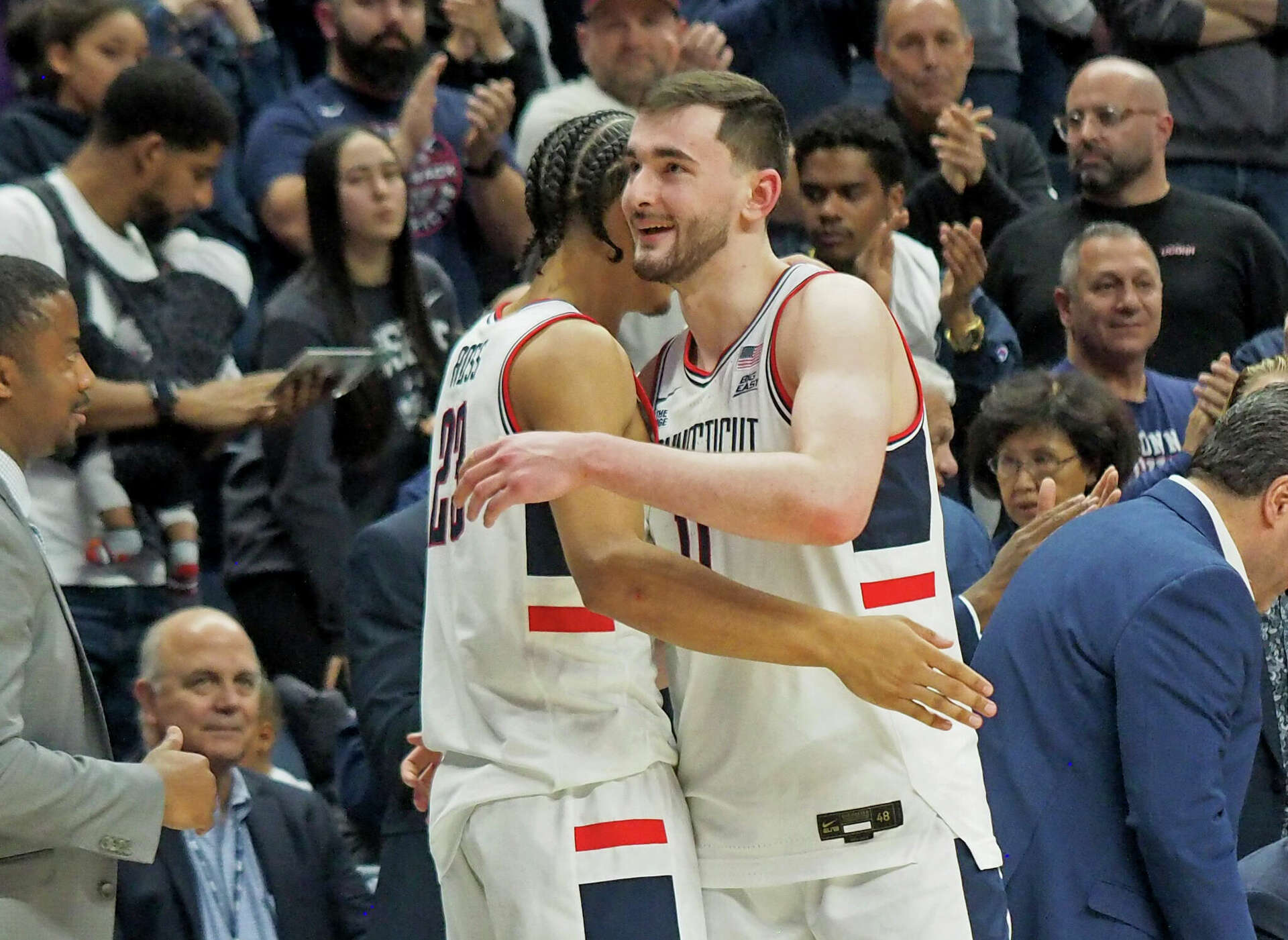 Mike Anthony: UConn's Jayden Ross looks to expand his role