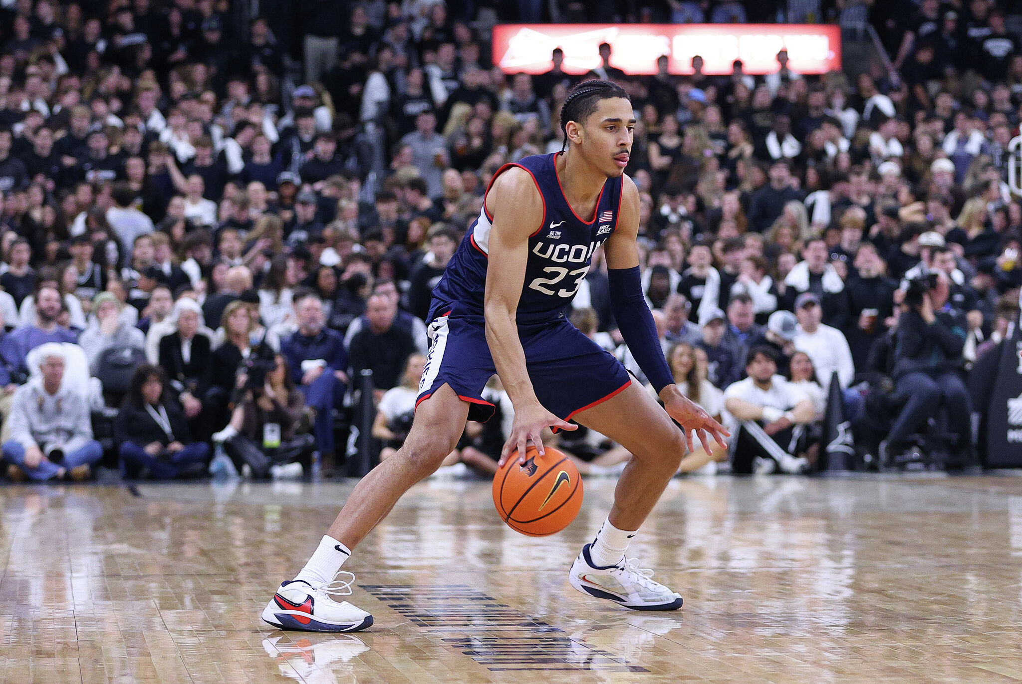 Mike Anthony: UConn's Jayden Ross looks to expand his role