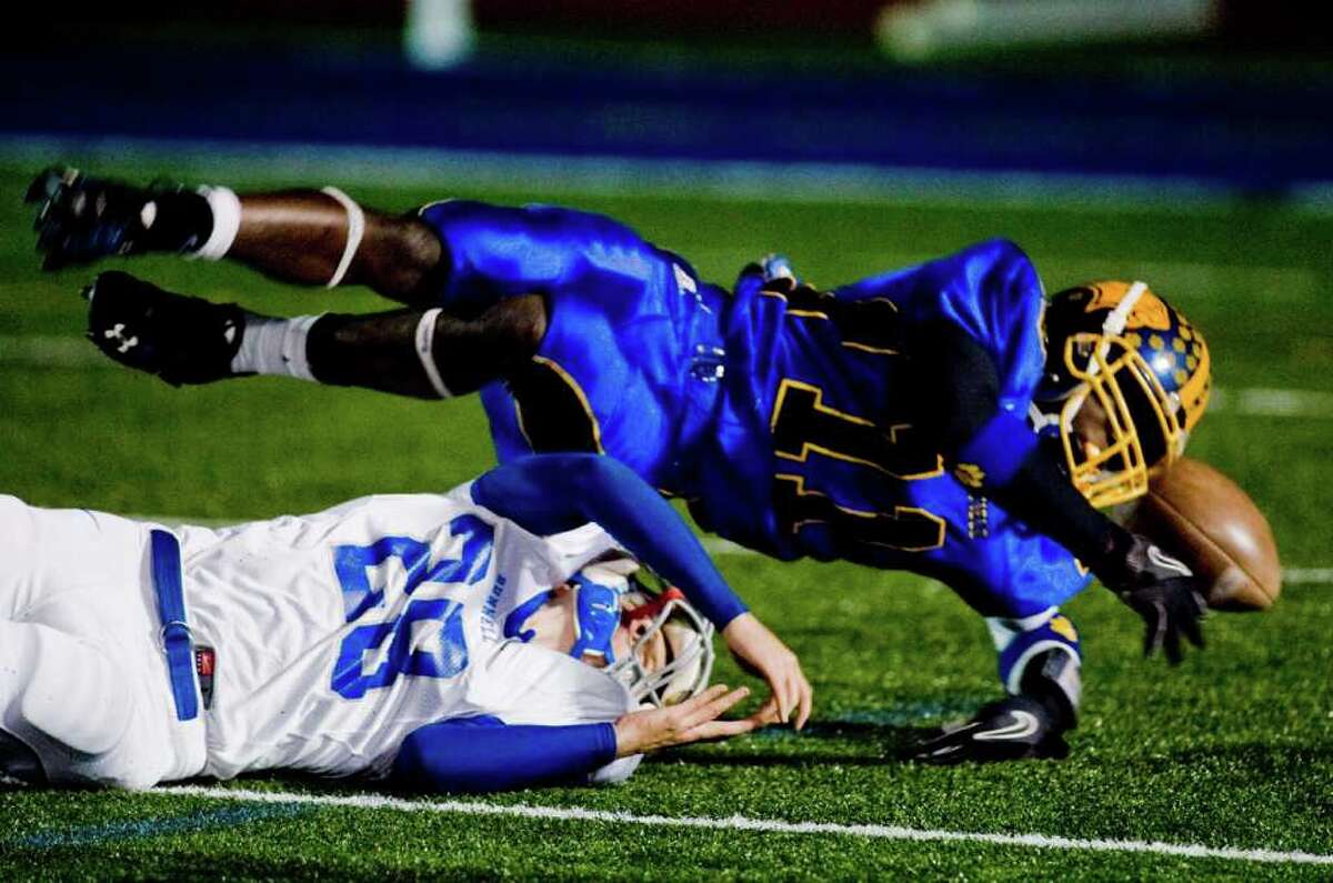 Gordon powers Brookfield past Bunnell