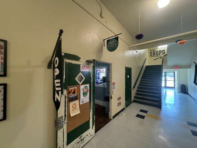 Tiny Texas high school transformed into massive tourist hot spot