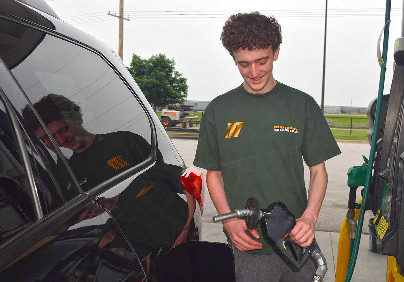 Illinois gas, tobacco, sports betting taxes rising in July