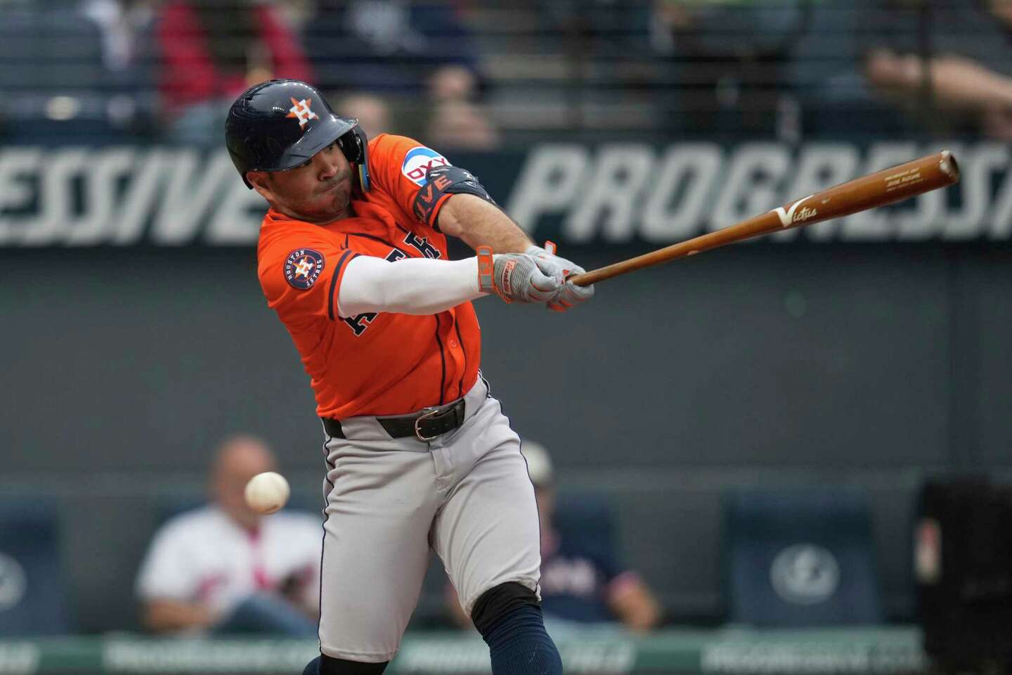 Colton Gordon gets first MLB win as Astros beat Guardians