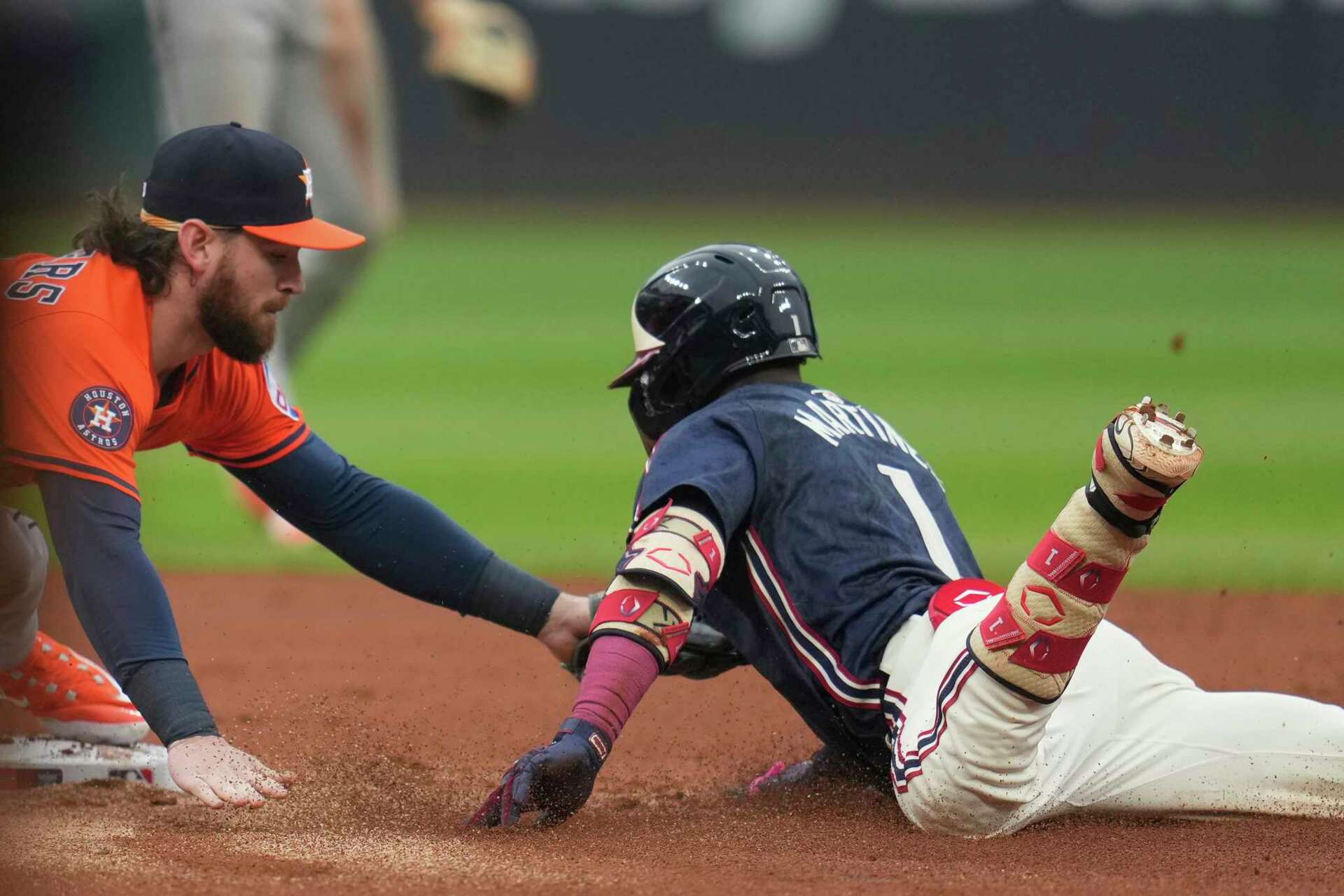 Colton Gordon gets first MLB win as Astros beat Guardians