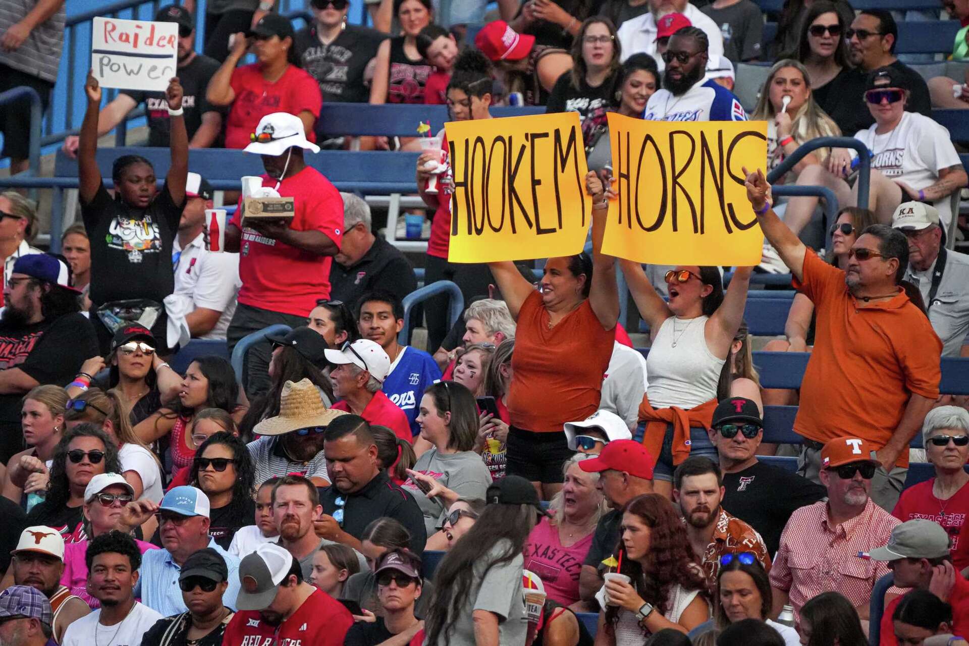 Texas vs Texas Tech softball: TV channel, time, game info