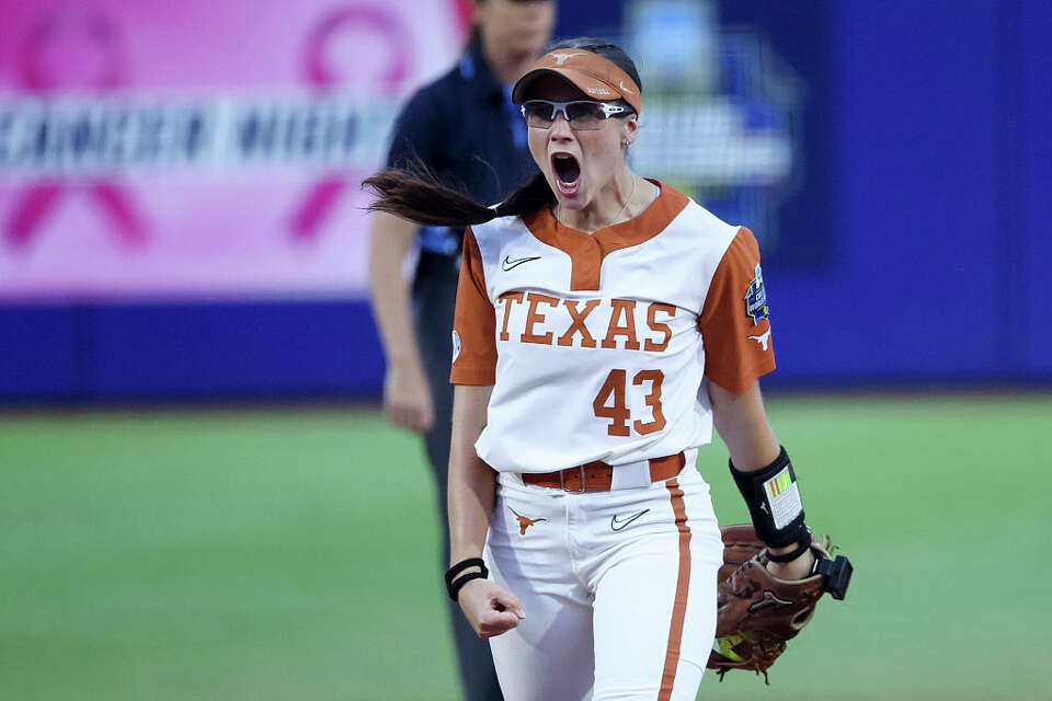 Northside ISD grad Leighann Goode scores Texas' WCWS Championship