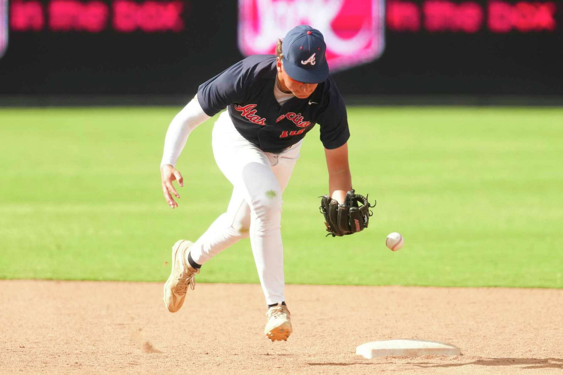 Atascocita falls to Waco Midway in UIL Class 6A Division I title game