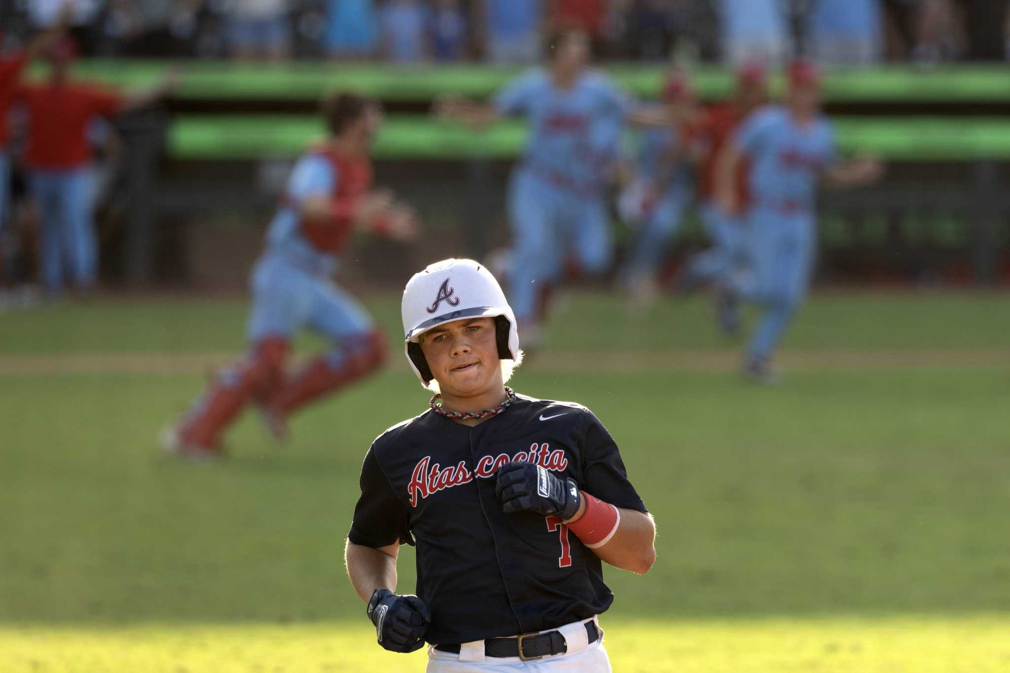 Atascocita falls to Waco Midway in UIL Class 6A Division I title game