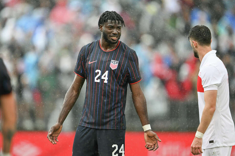 U.S. national soccer team striker Patrick Agyemang returns home