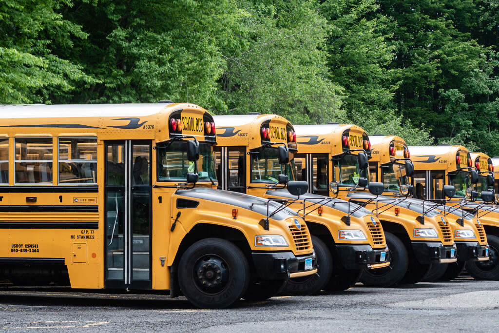 Woodbury school bus workers unanimously vote to unionize