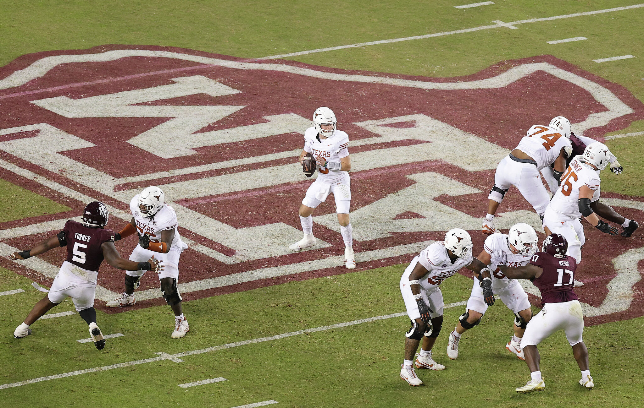 Inside the $500M private equity play to aid Texas college sports teams
