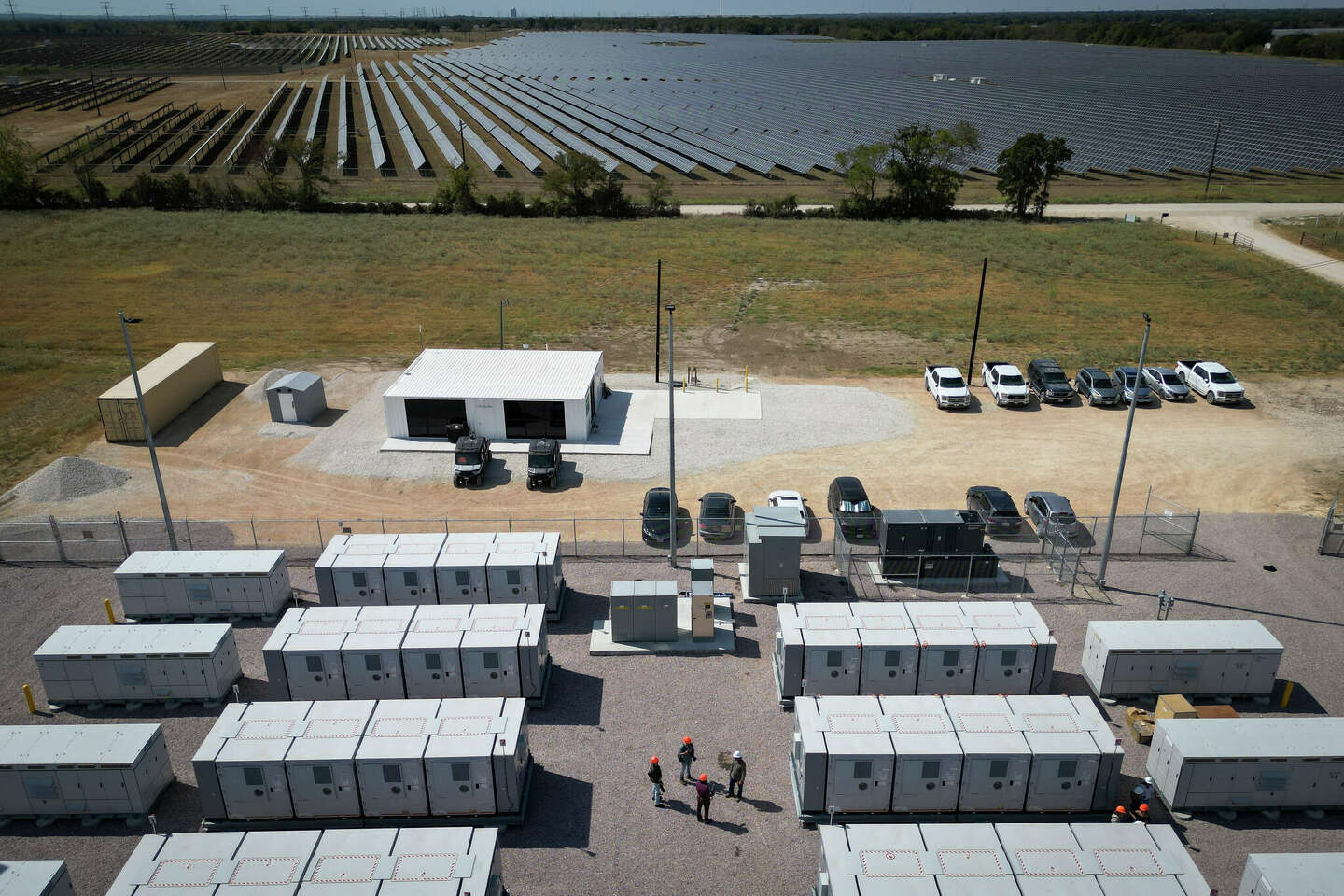 Renewable energy, battery storage project cancellations spike in Texas