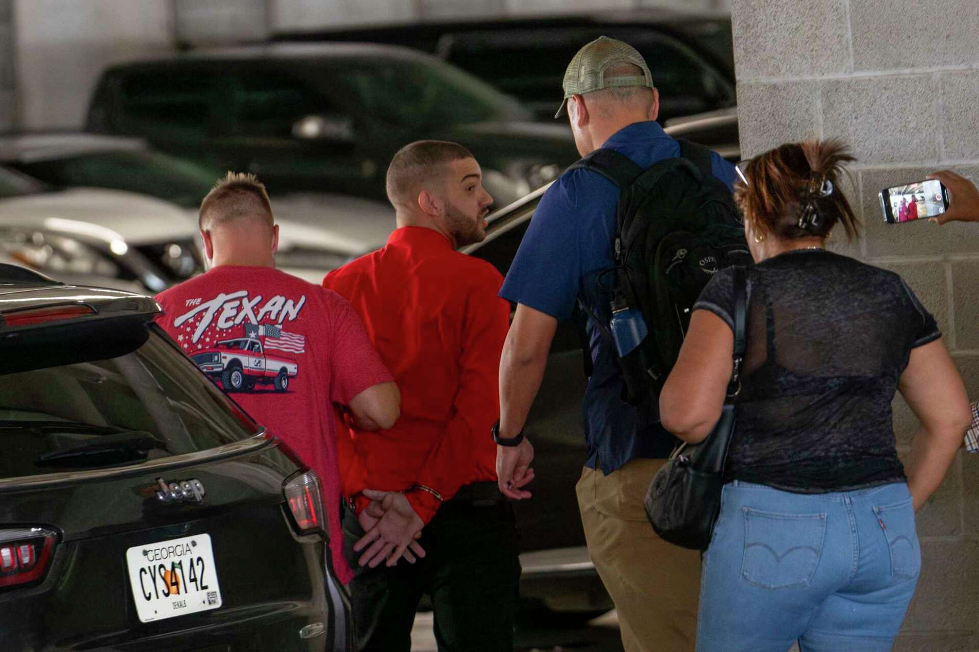 DHS raises self-deportation payout to $3,000 through 2025