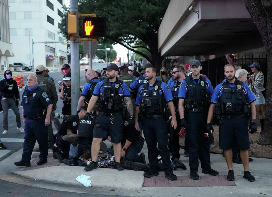 Hundreds march in downtown Austin to show solidarity with LA protests