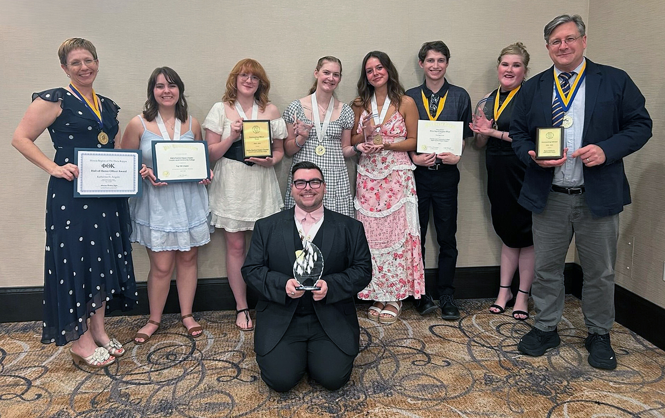 Lincoln Land Community College honor society earns top PTK awards