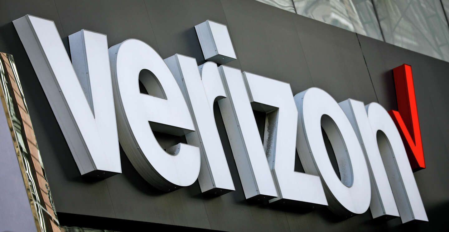 Trump's war over DEI threatens giant Verizon-Frontier merger key to CT