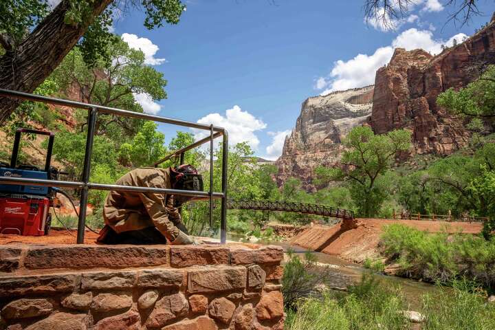 National Parks Service uses crane to move Zion bridge 100 feet away