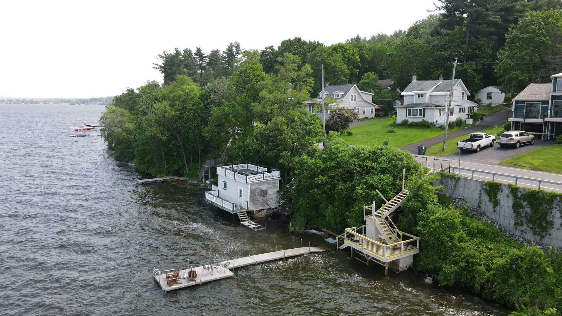 Saratoga Lake homeowners demand state DOT pay for ruined stairs