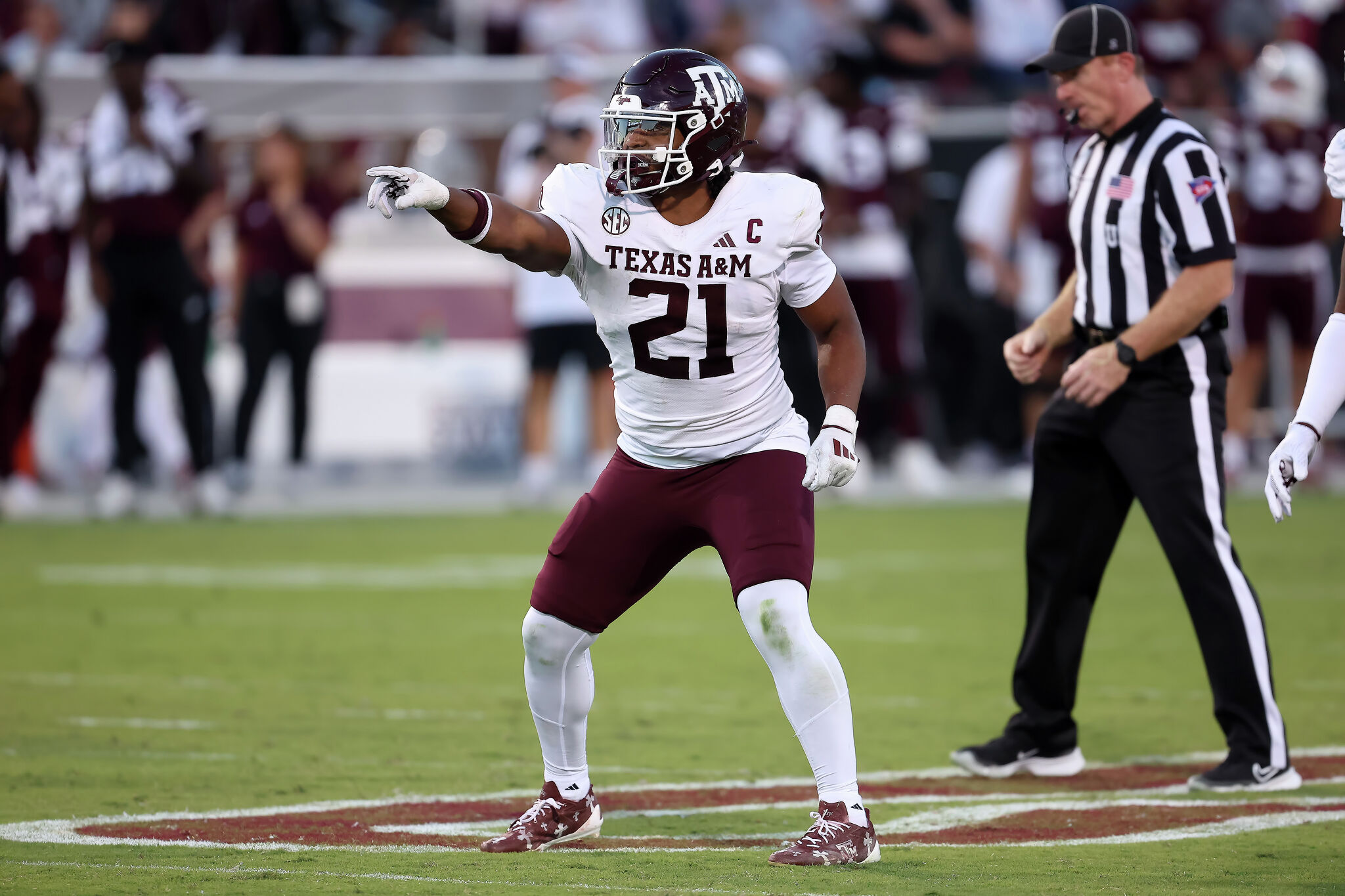 Texas A&M depth chart: LBs strong with Taurean York, Scooby Williams