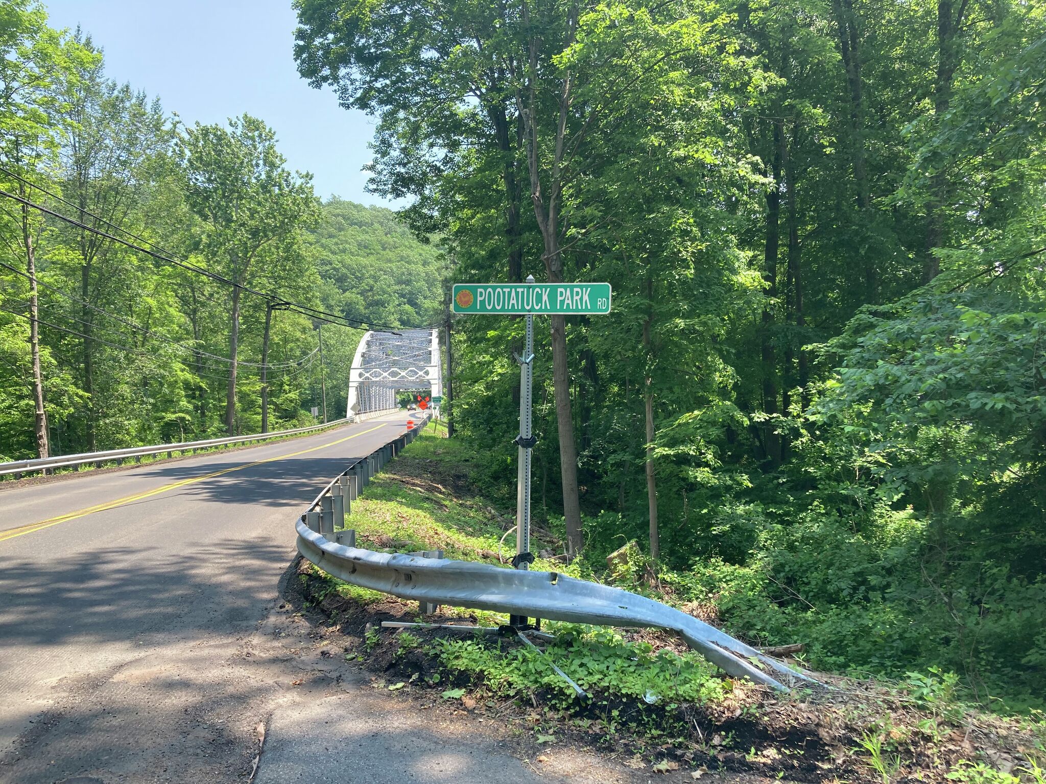 'Greed:' Neighbors blast senior apartments for Newtown-Southbury line