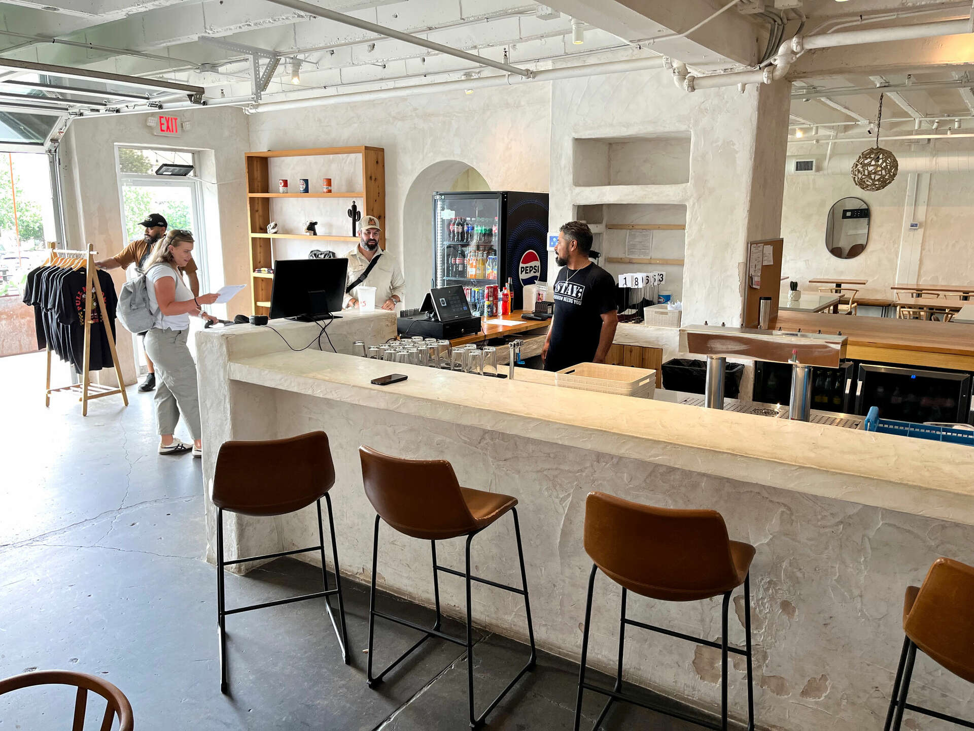 Bussin' Q opens San Antonio restaurant, brings back Dinoritto