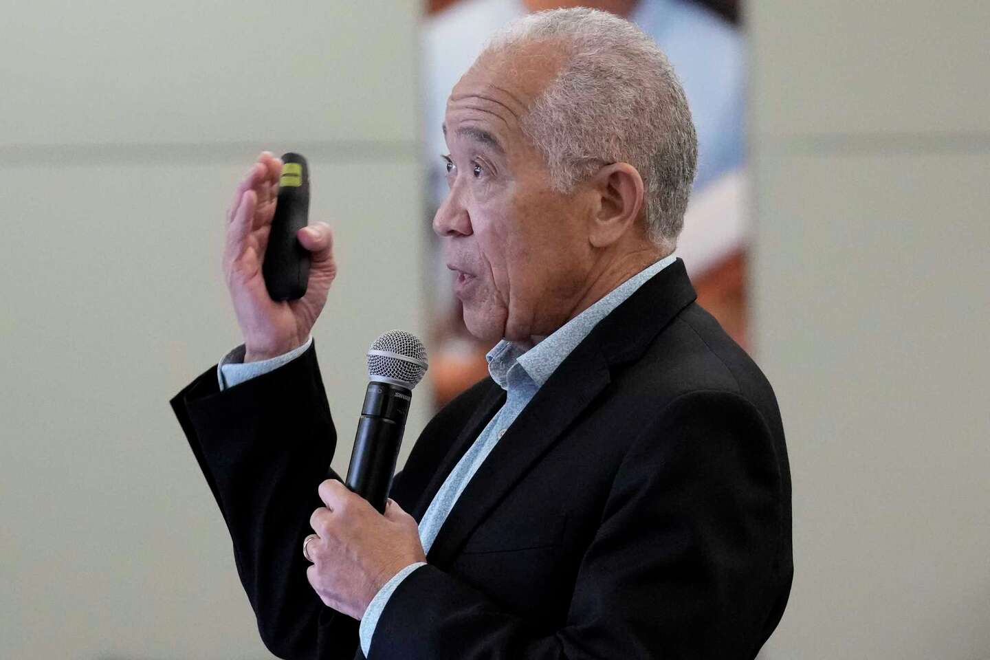 STAAR scores rise in HISD NES schools, slip in others post-takeover