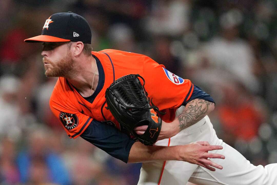 Houston Astros' Isaac Paredes leaves game with hamstring injury