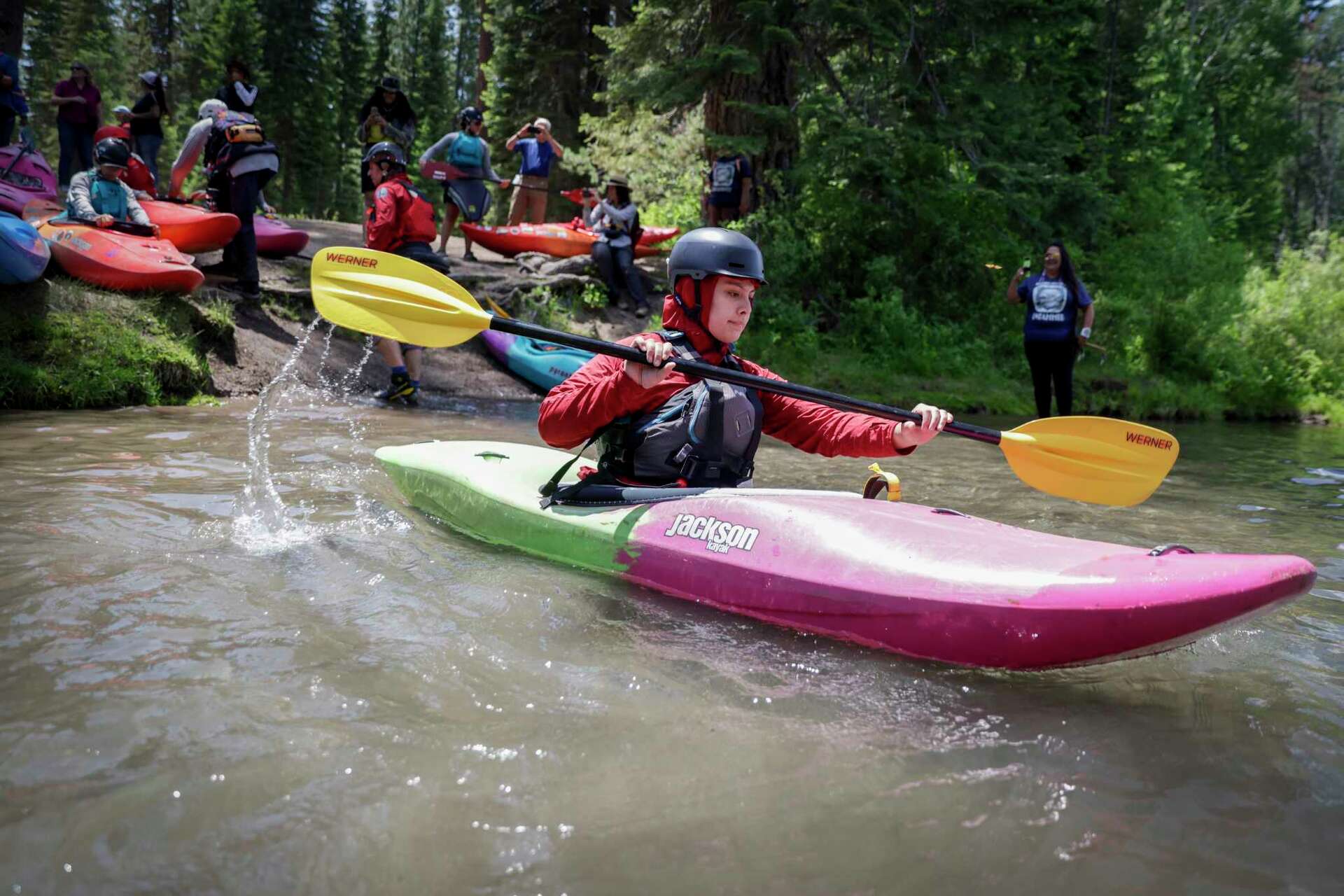 California kayakers launch on 30-day paddle of undammed Klamath River
