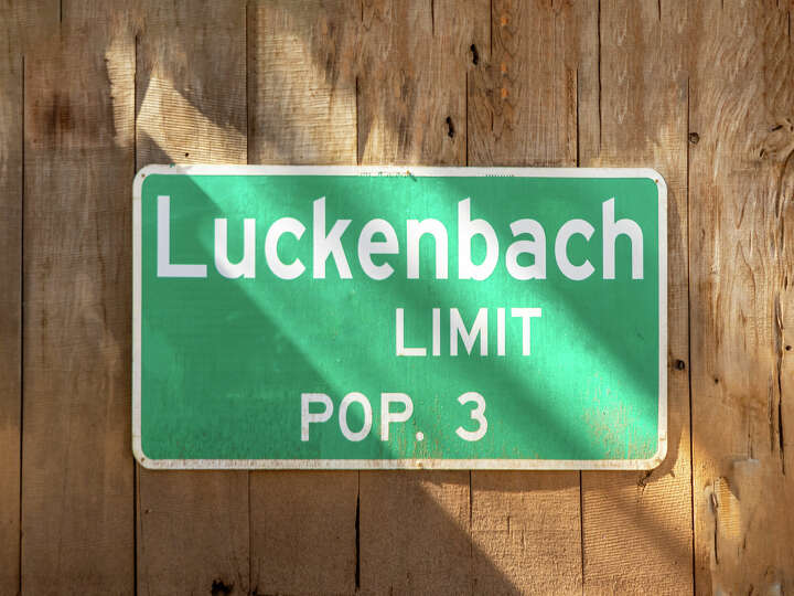 Texas Hill Country town Luckenbach defines outlaw music history
