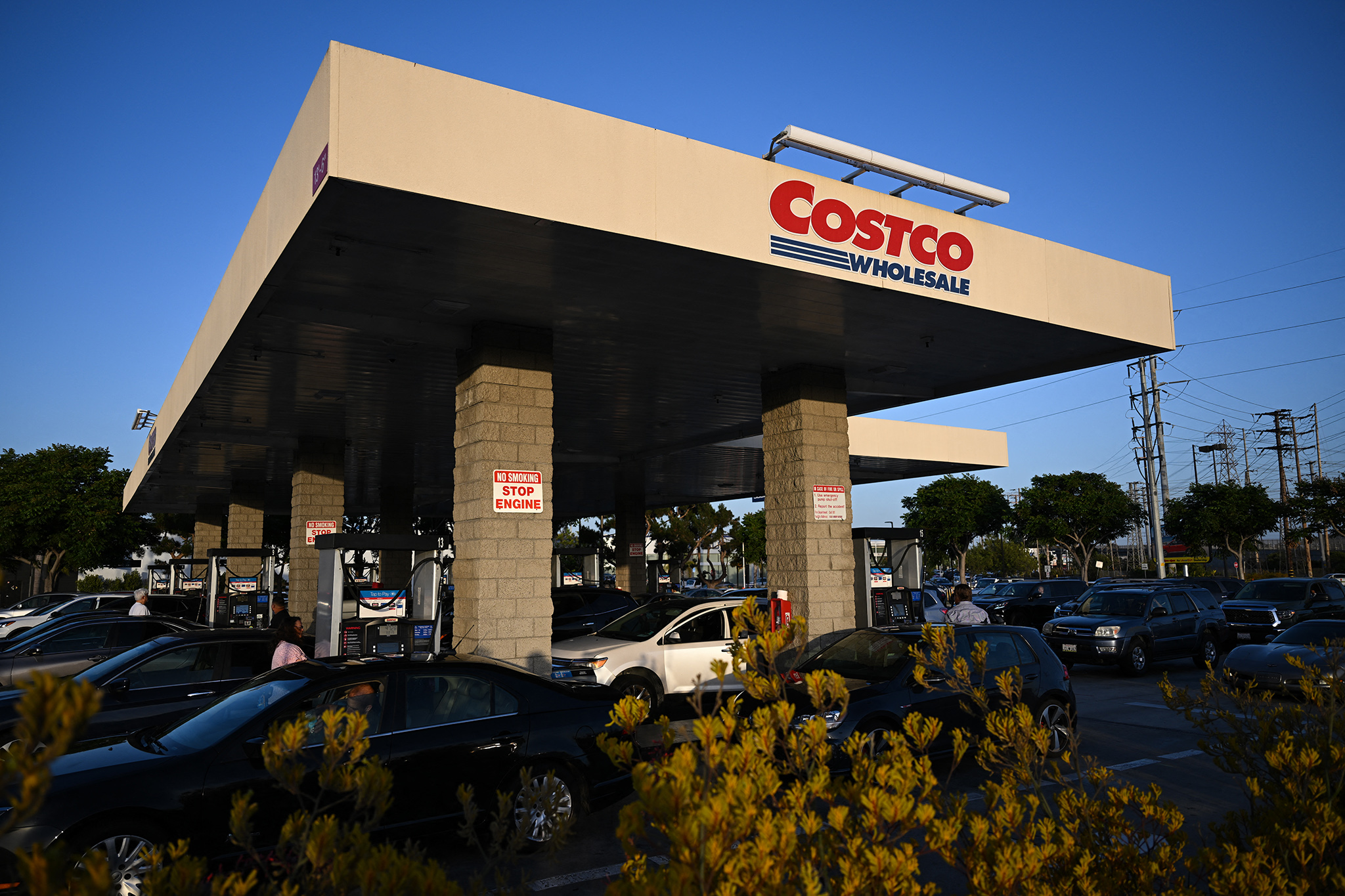 Costco to unveil its first stand-alone gas station in California