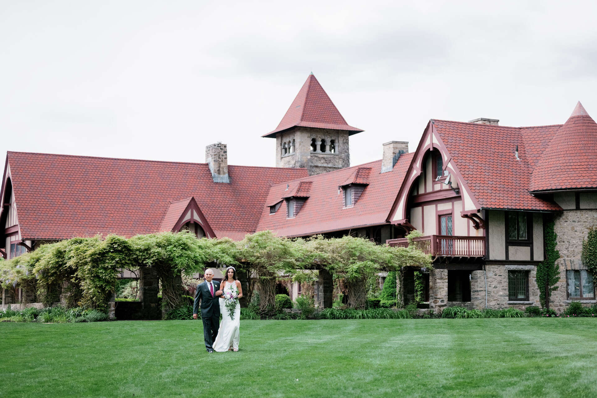 Connecticut wedding venue spotlight: Saint Clements Castle in Portland