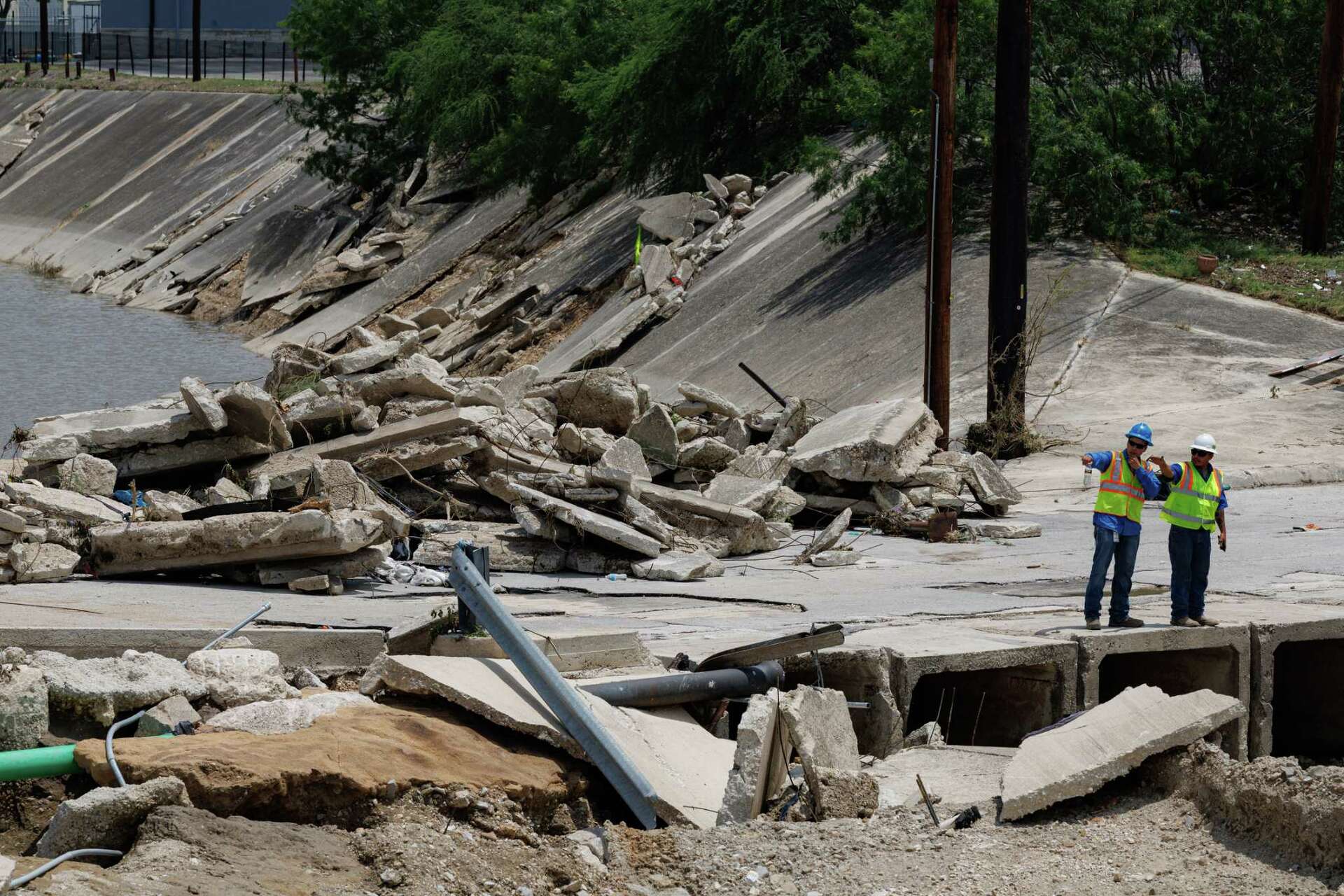 Death toll in San Antonio floods reaches 11. Search continues.