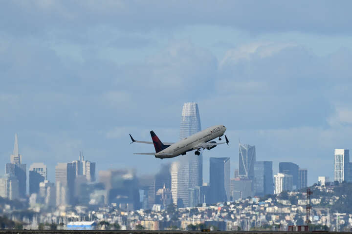 Officials: Fake flight attendant took 120 flights before SFO arrest