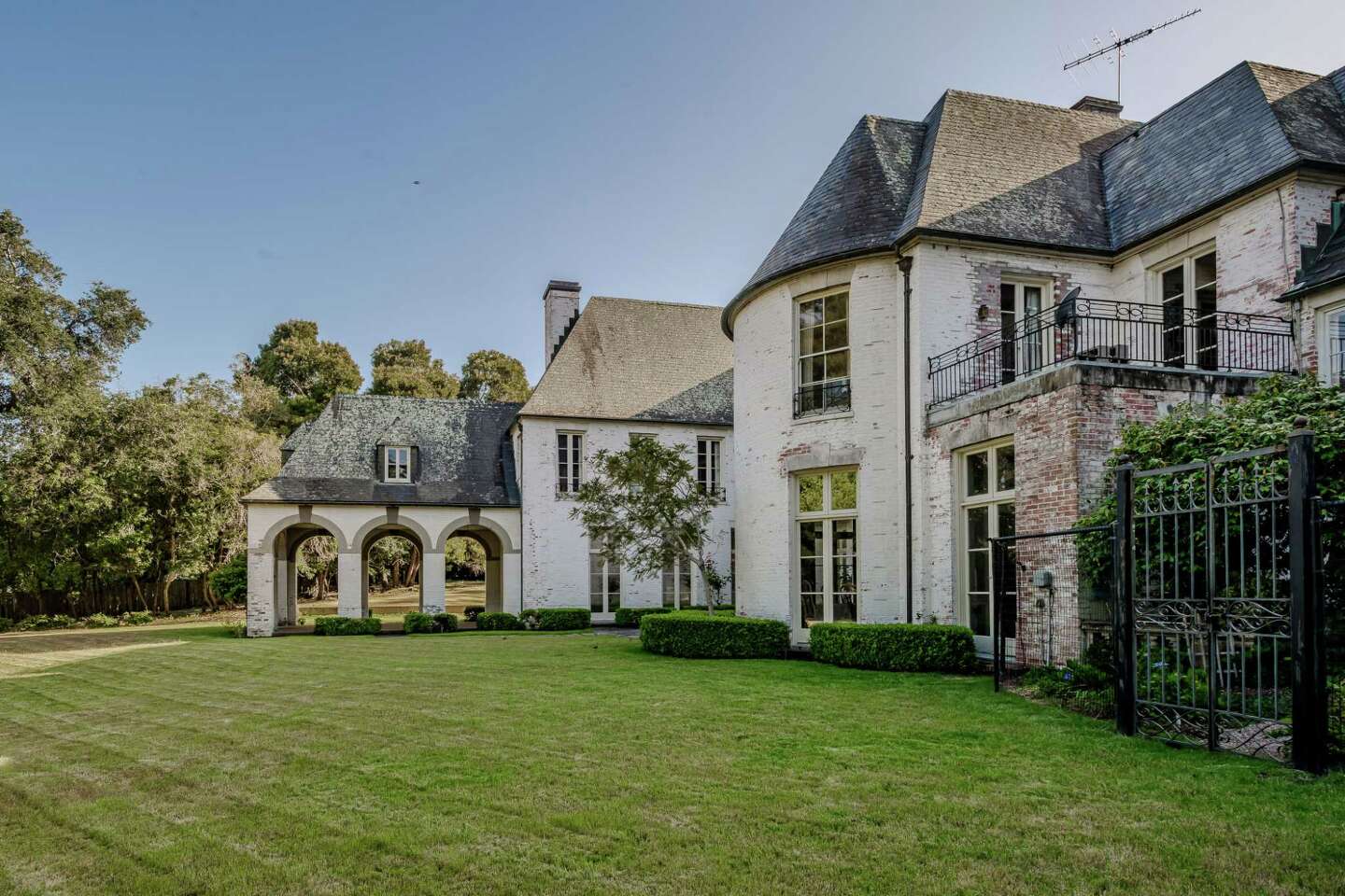 Photos: Bing Crosby’s historic California estate sells for $25 million