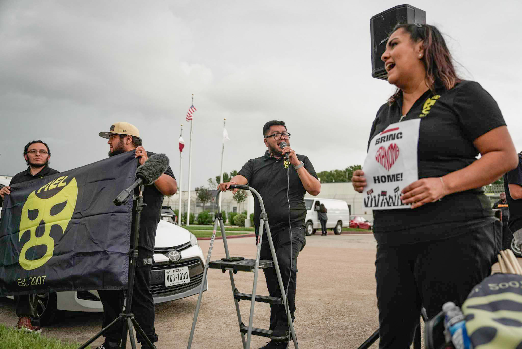 Protest outside Houston detention center denounces ICE actions