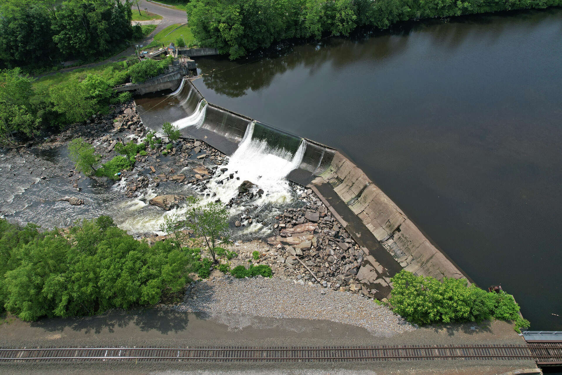 Ansonia's Kinneytown Dam moves closer to removal