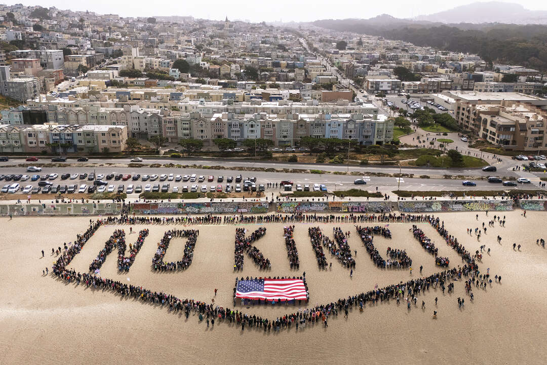 Hundreds form human banner at SF's Ocean Beach for 'No Kings' protests