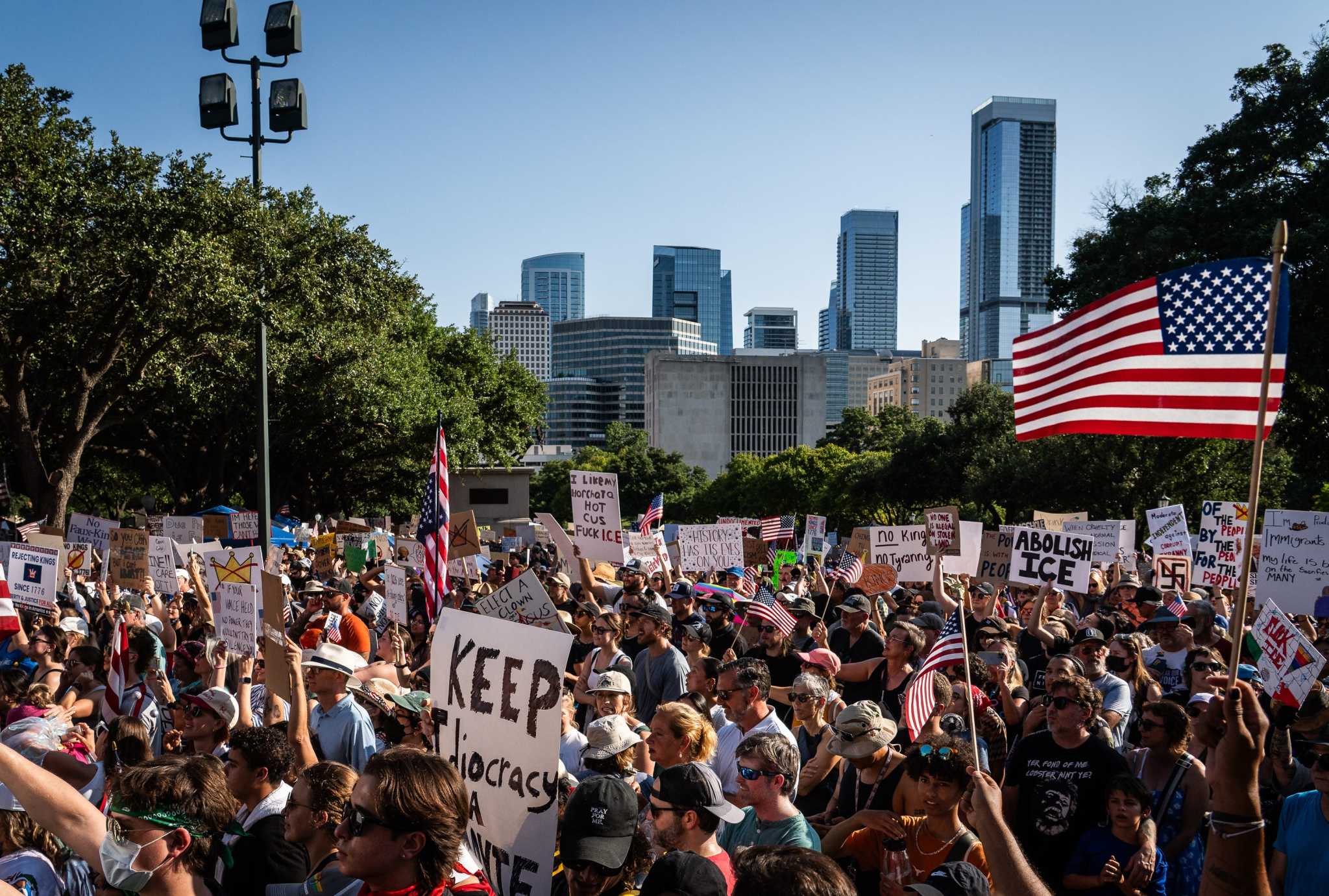 'No Kings' protest: Texas DPS alerts to 'threat' against lawmakers