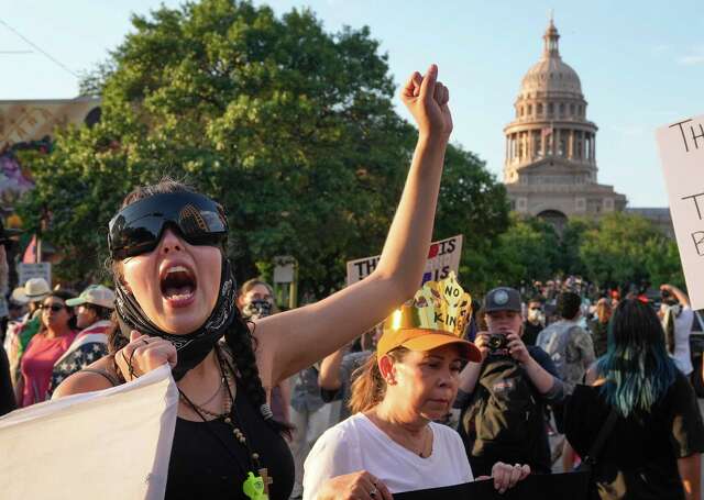 LIVE: Anti-Trump 'No Kings' protest in Austin will be 'a safe event'